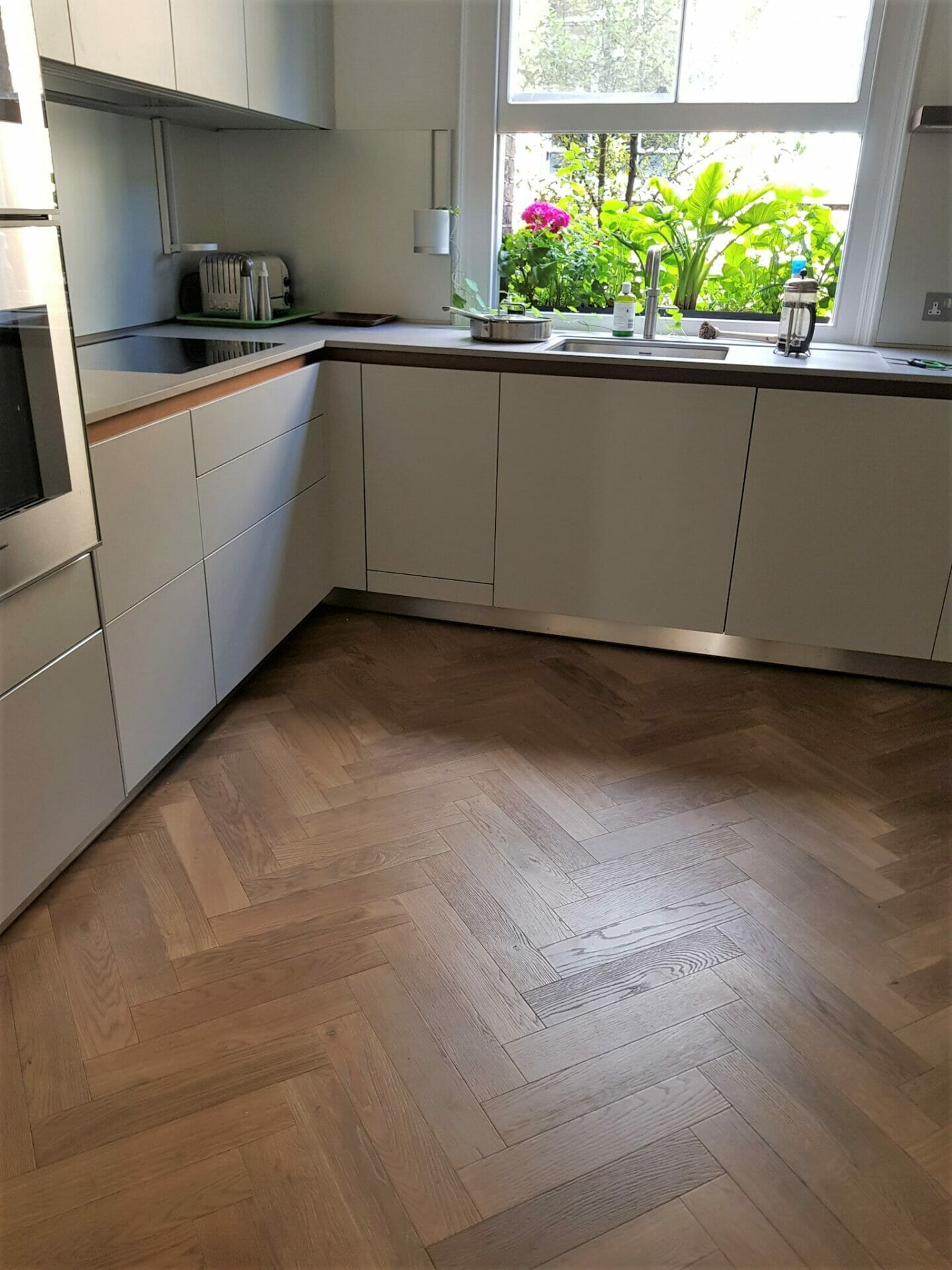 Ritz Oak Herringbone Parquet Floor Showroom | Urbane Living